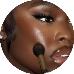 CURSO ONLINE DE MAQUIAGEM (Exclusivo para pele Negra)