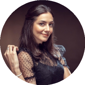 Ola Bavarsi | علا بوارشي